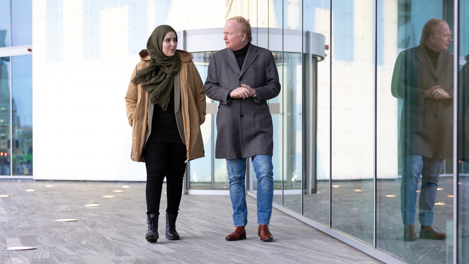 Reverse Mentoring Program: start the conversation t... | Deloitte careers