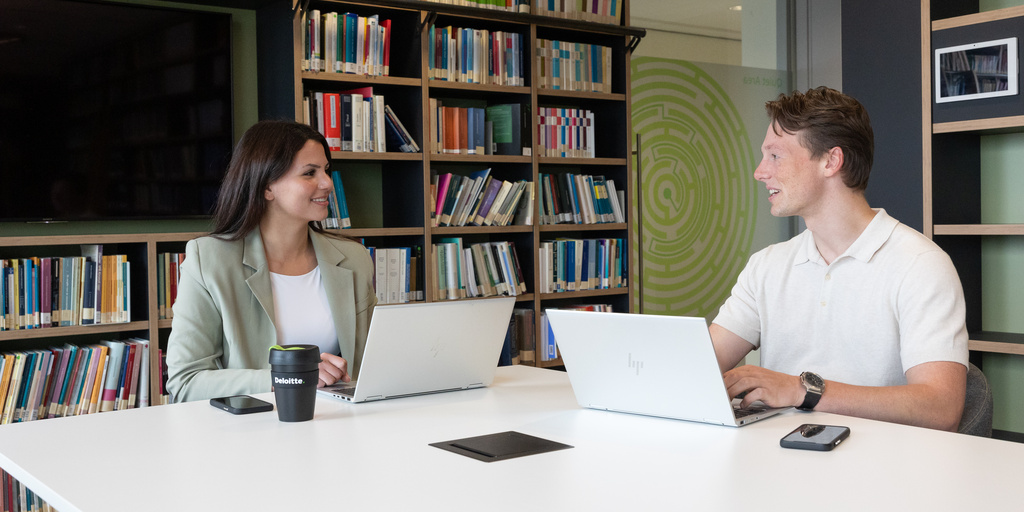 Tax & Legal EVOLVE Traineeship | Deloitte careers